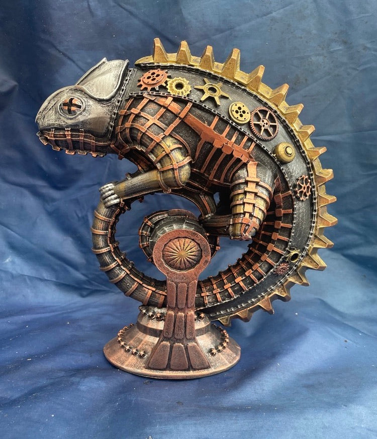 Steampunk Mechanical Chameleon by Nemesis Now – Aeon Leather